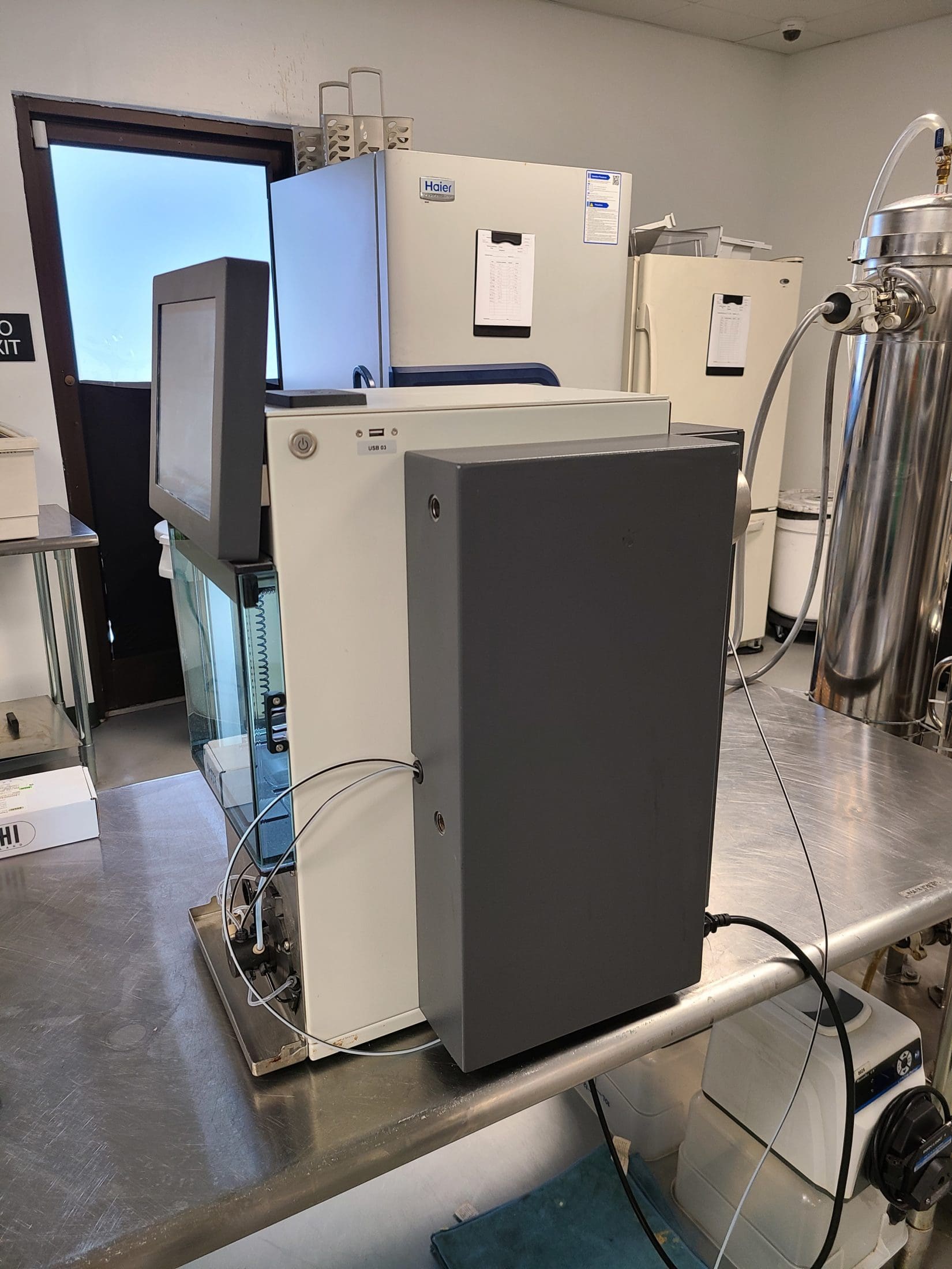 BUCHI Pure C-810 Flash Chromatography System - Arc Scientific